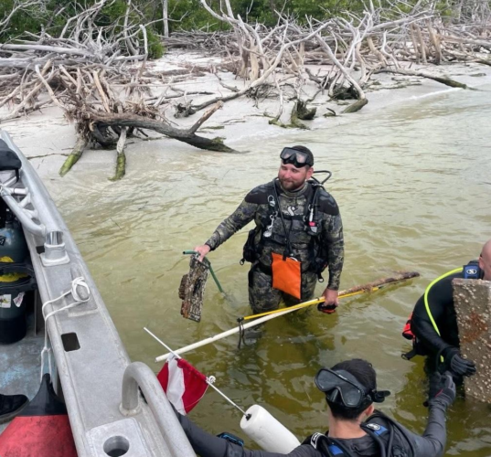 Volunteers take part in annual cleanup - SANIBEL-CAPTIVA - Island ...